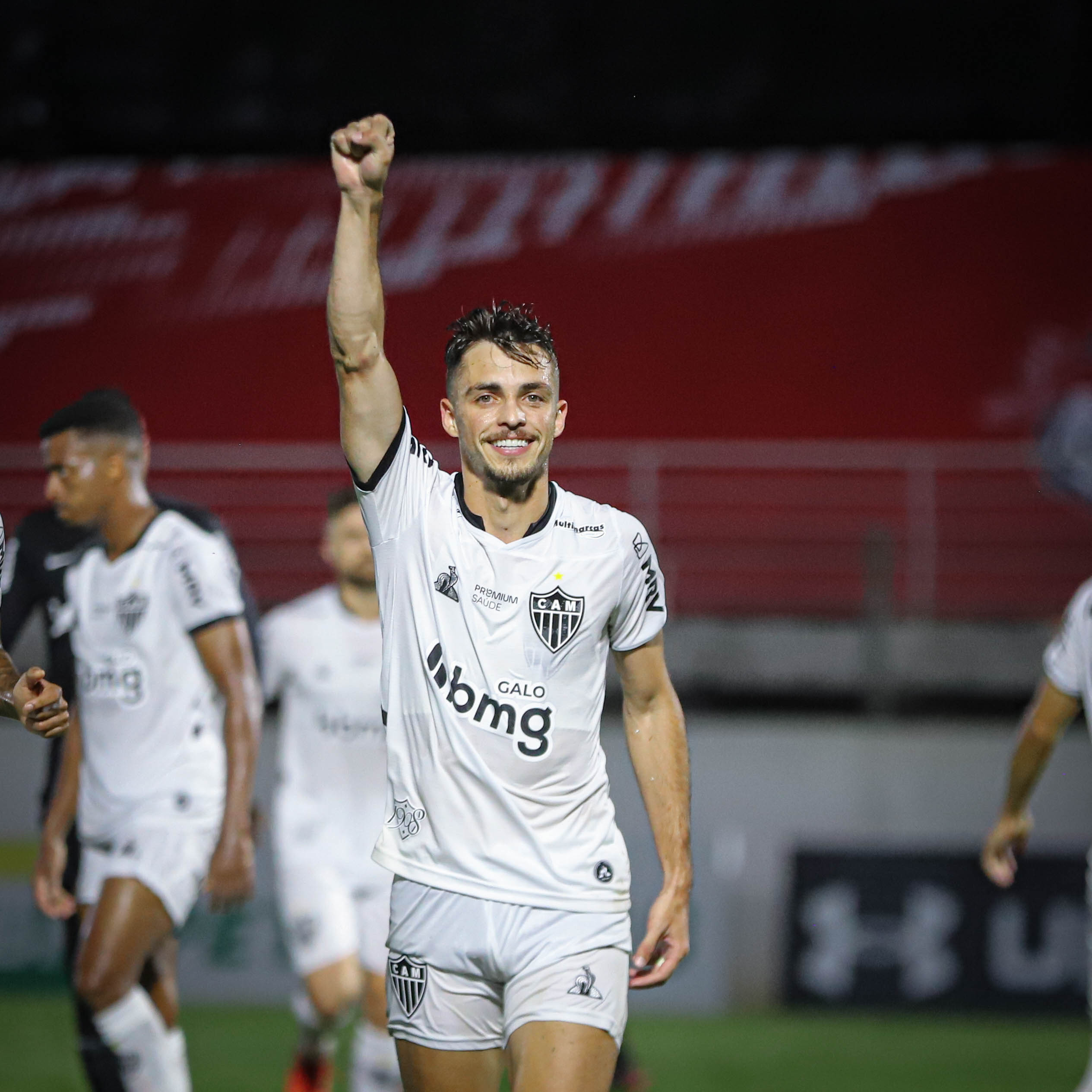 Galo luta até o fim e consegue empate no último lance - Clube Atlético ...