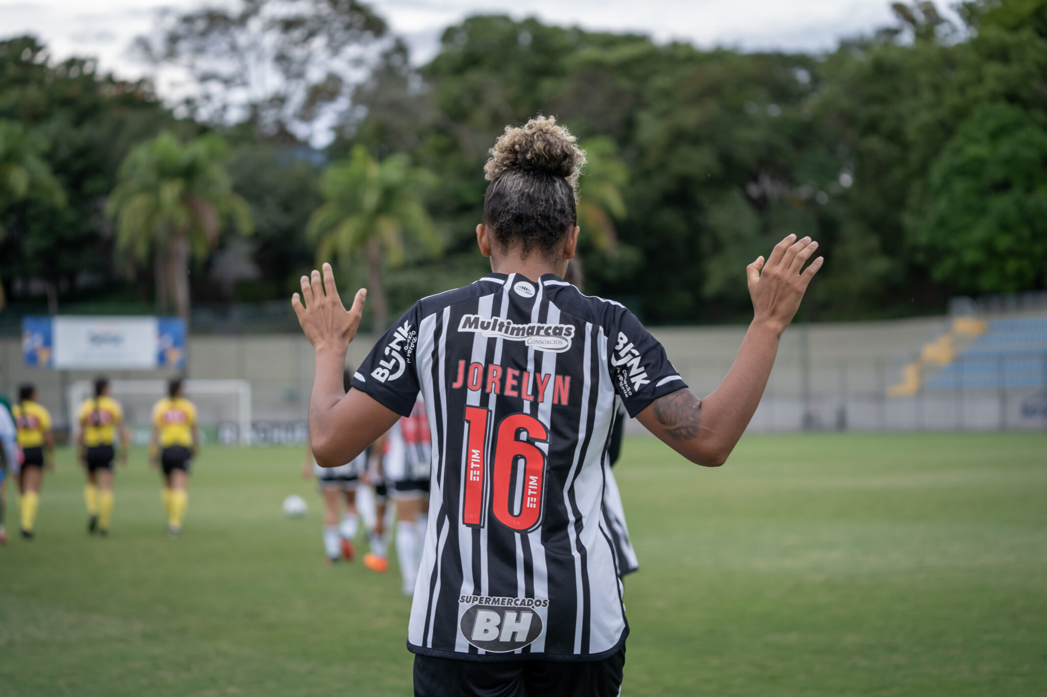 Clube Acerta Transferência De Zagueira Para Time Europeu Clube