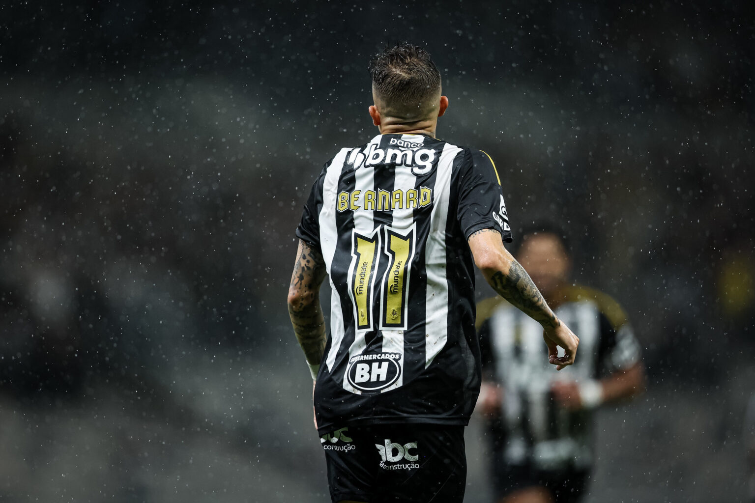 Bernard faz 1º gol na volta ao Galo: "Amo o clube" - Clube Atlético Mineiro